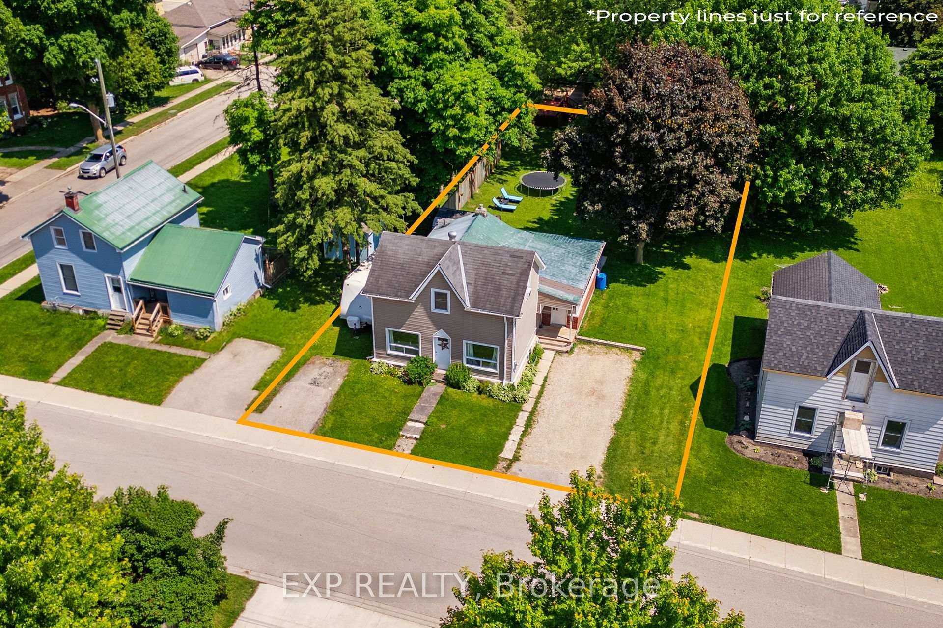 530 Wellington Street, Minto, ON N0G 2P0
