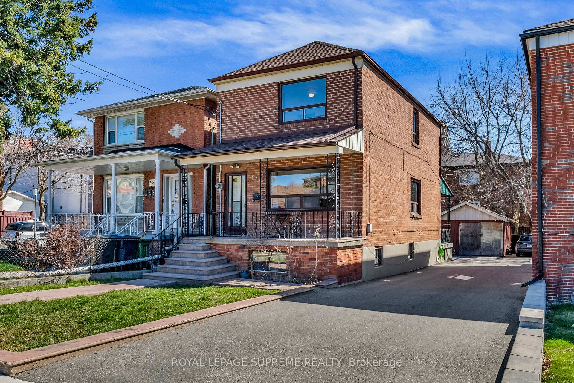 531 Silverthorn Avenue, Toronto, ON M6M 3H8