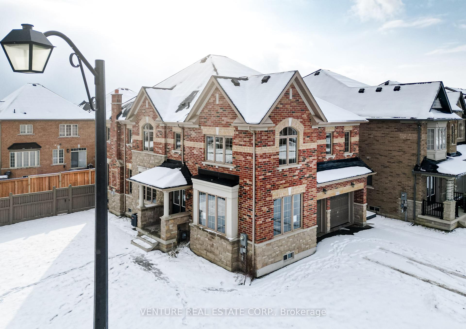532 Mactier Drive, Vaughan, ON L4H 4T9