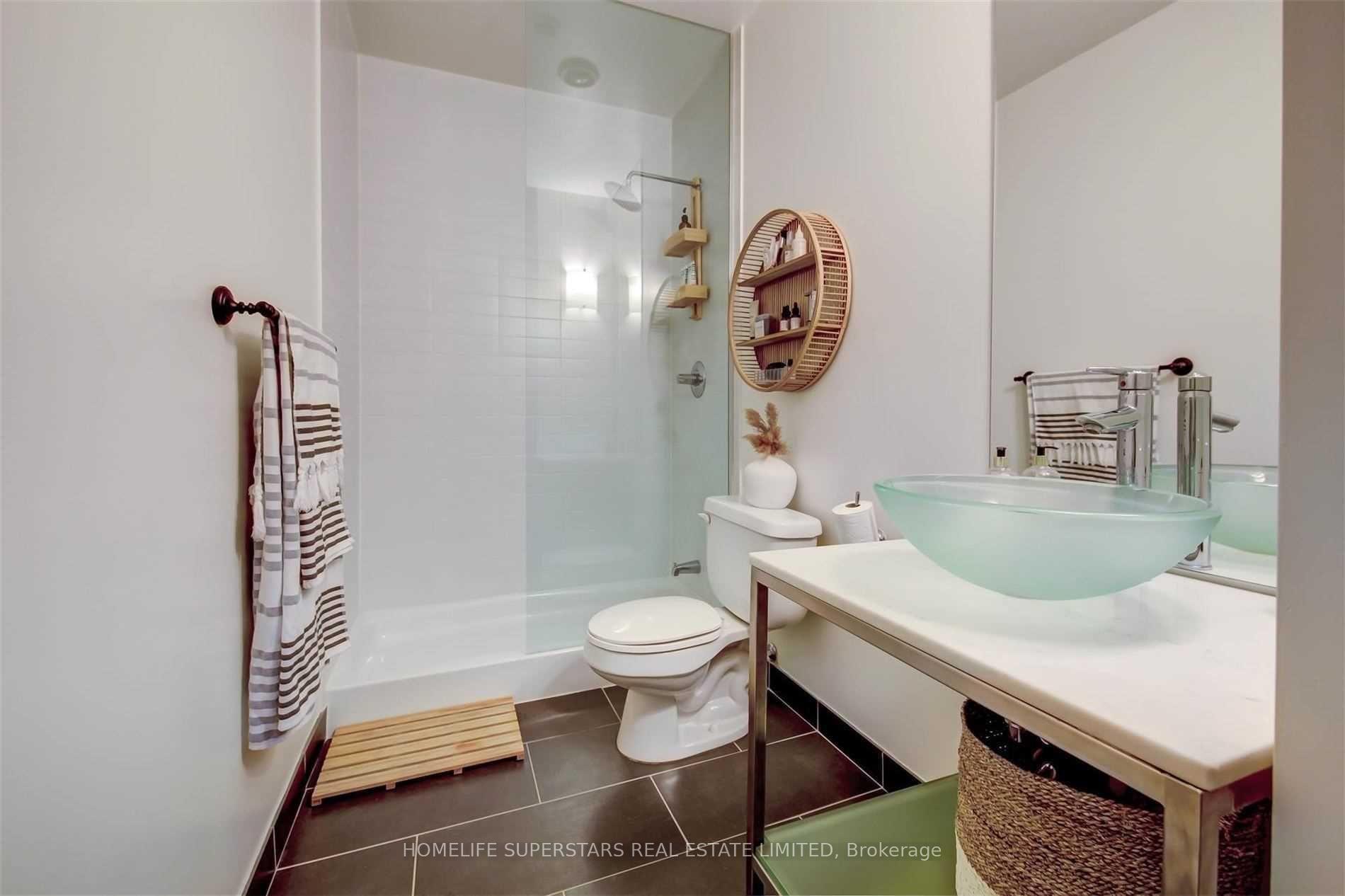 534 - 33 Mill Street, Toronto, ON M5A 3R3