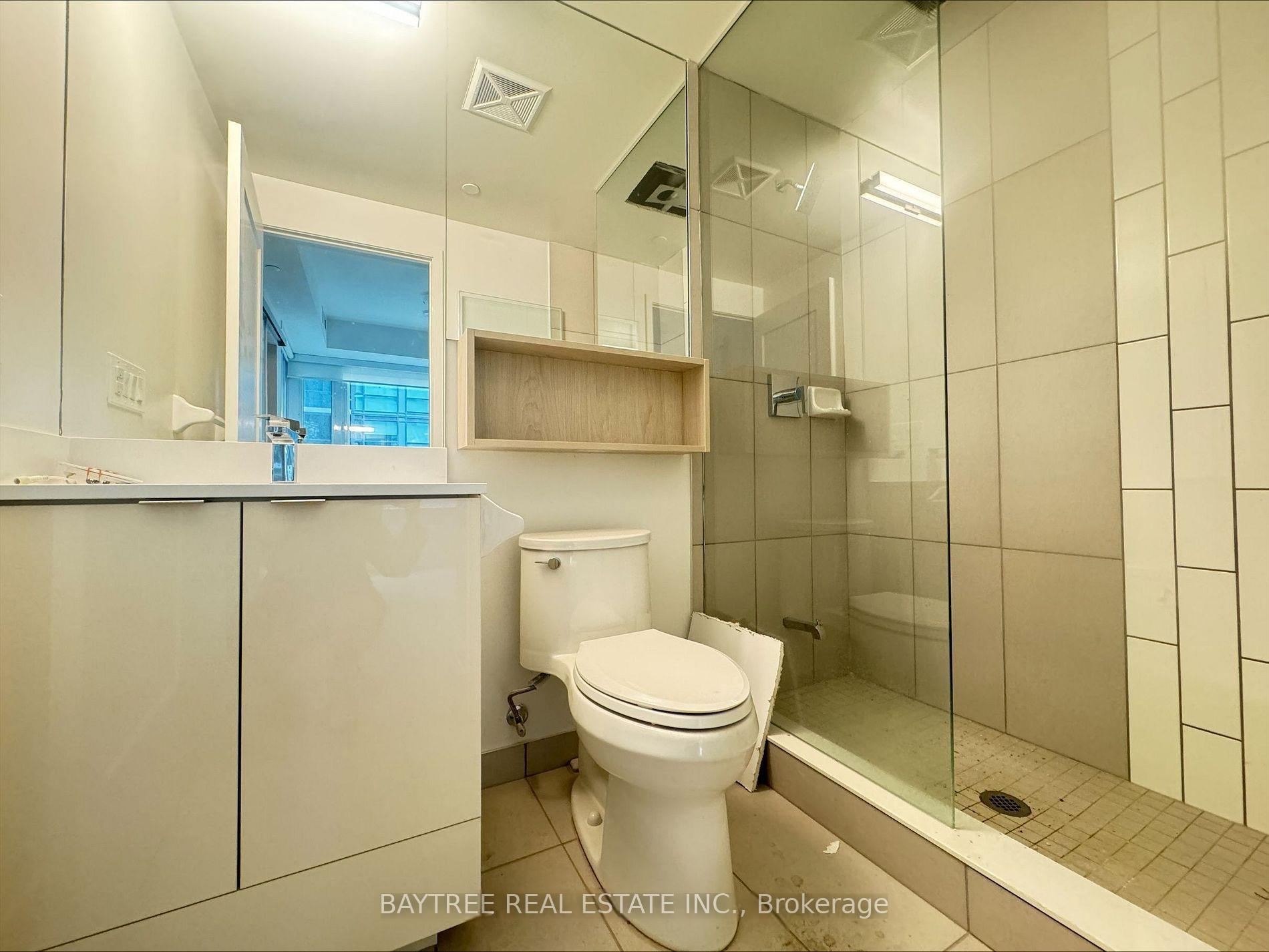 534 SE - 60 Princess Street, Toronto, ON M5A 2C7