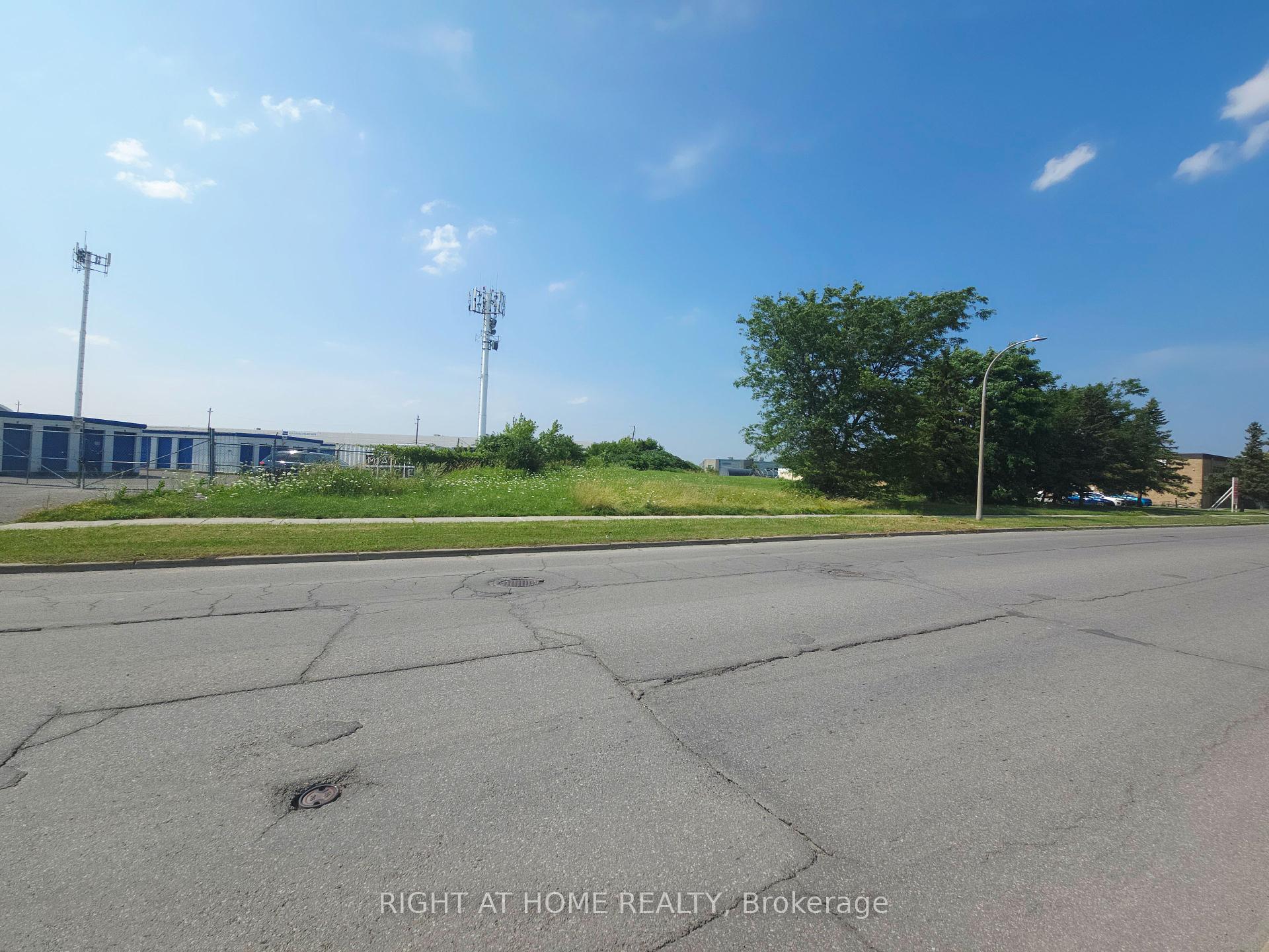 5351 Canotek Road, Beacon Hill North - South and Area, ON K1J 9E5
