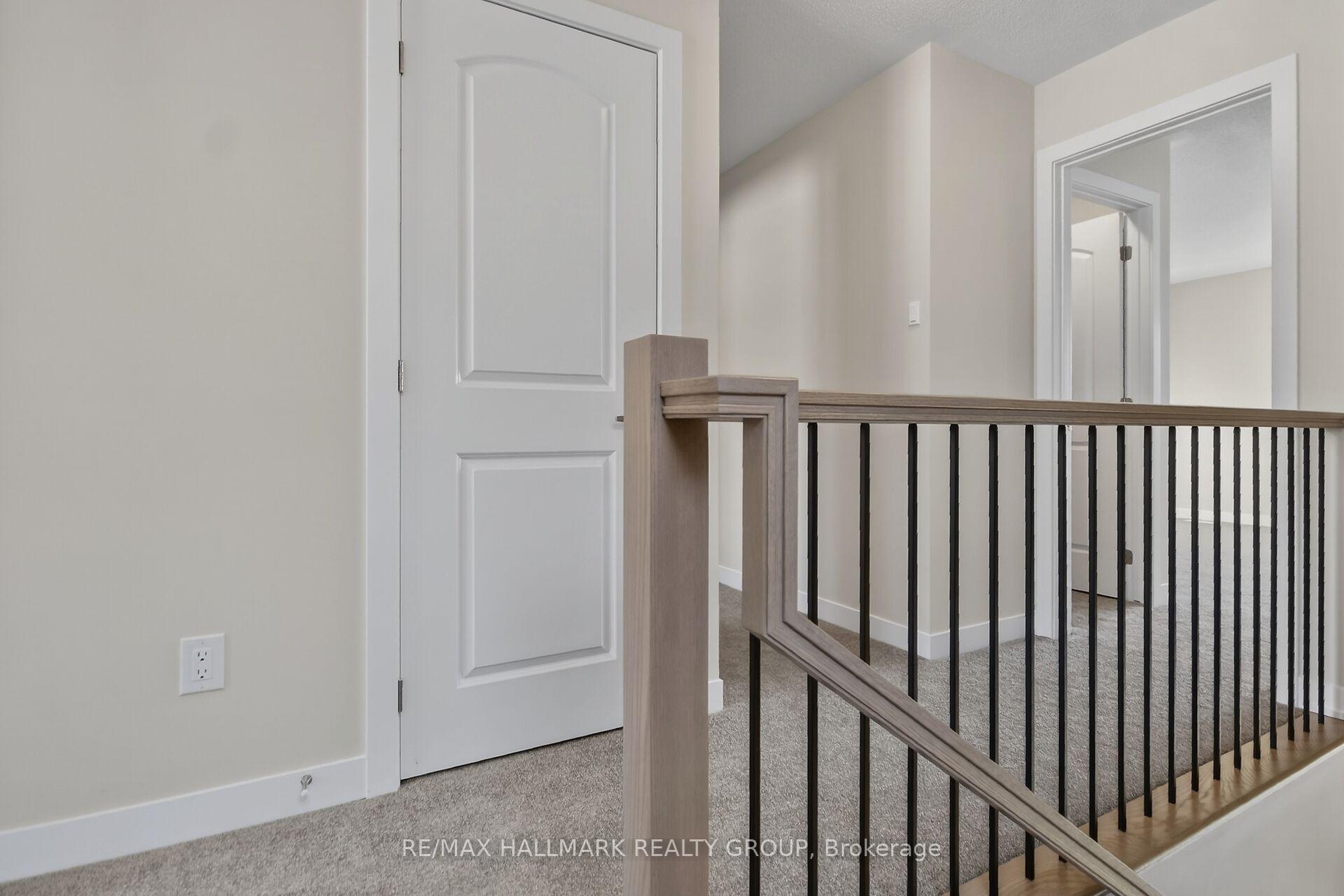 536 Promontory Place, Barrhaven, ON K2J 7H2