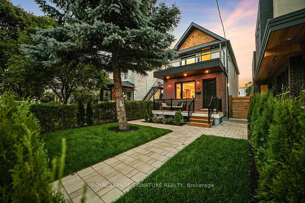 54 Batavia Avenue, Toronto, ON M6N 4A2