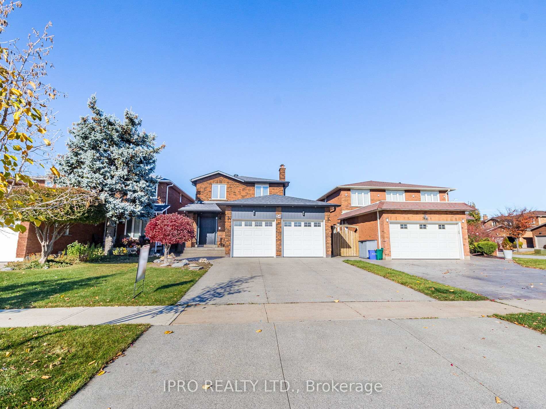 54 Embassy Drive, Vaughan, ON L4L 5B1