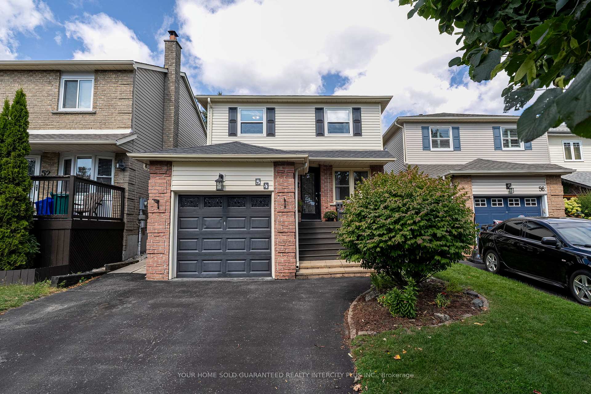 54 Lowder Place, Whitby, ON L1N 8B7