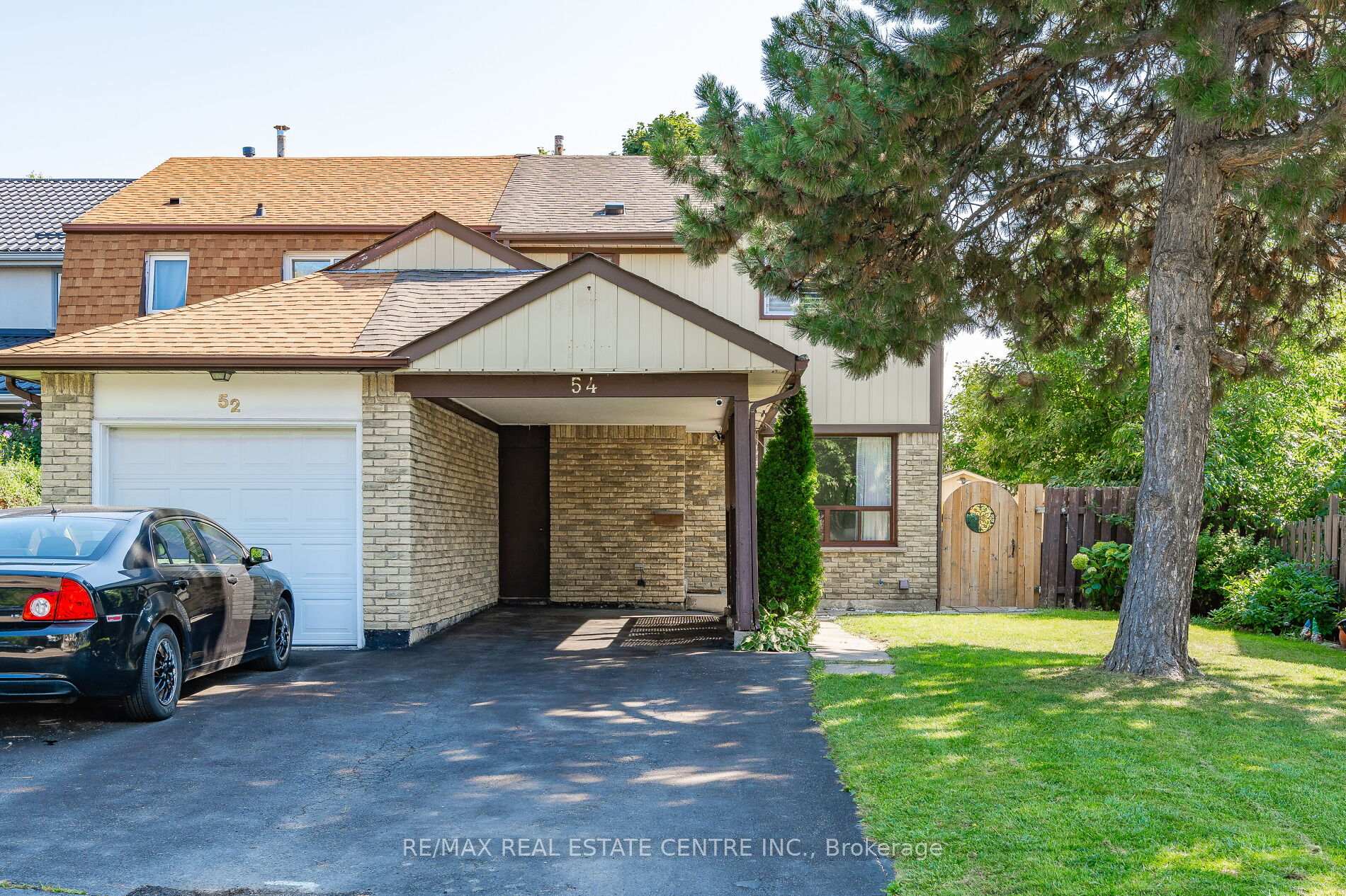 54 Maraboo Court, Brampton, ON L6Z 1B4