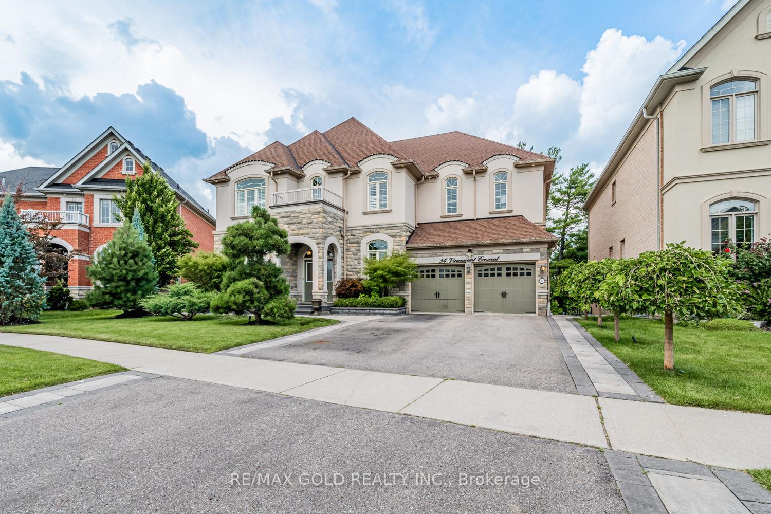 54 Viewmount Crescent, Brampton, ON L6Z 4R5