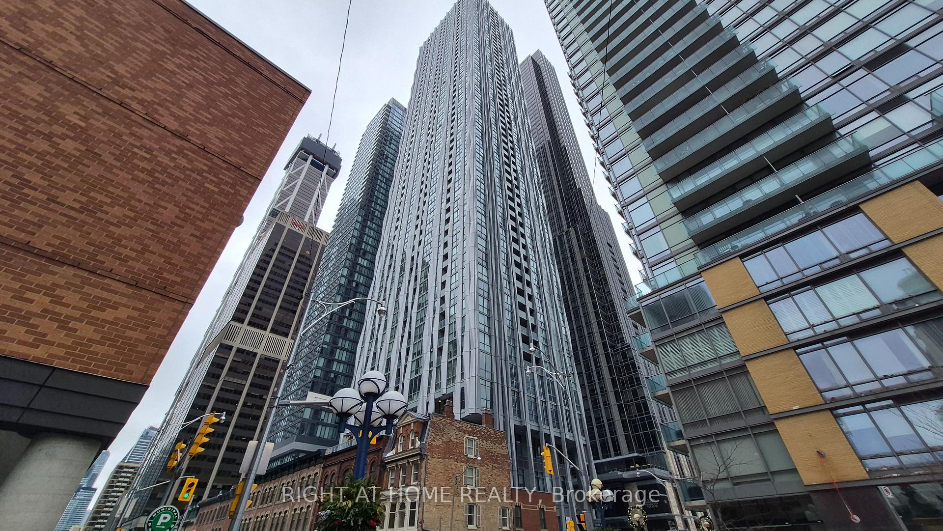5407 - 1 Yorkville Avenue, Toronto, ON M4W 1L1