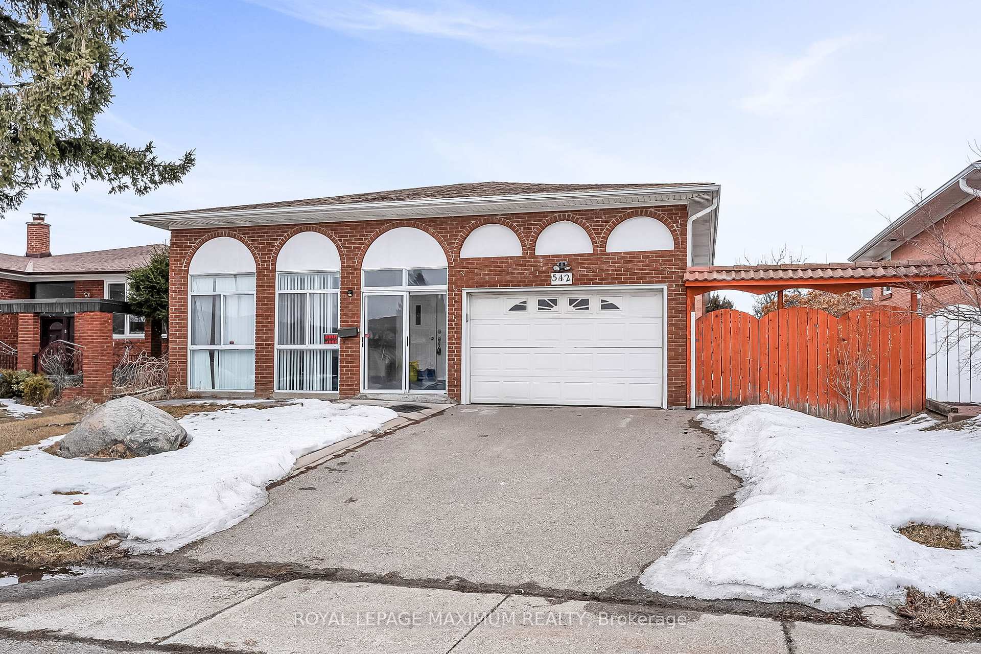 542 Woodbridge Avenue, Vaughan, ON L4L 2T5