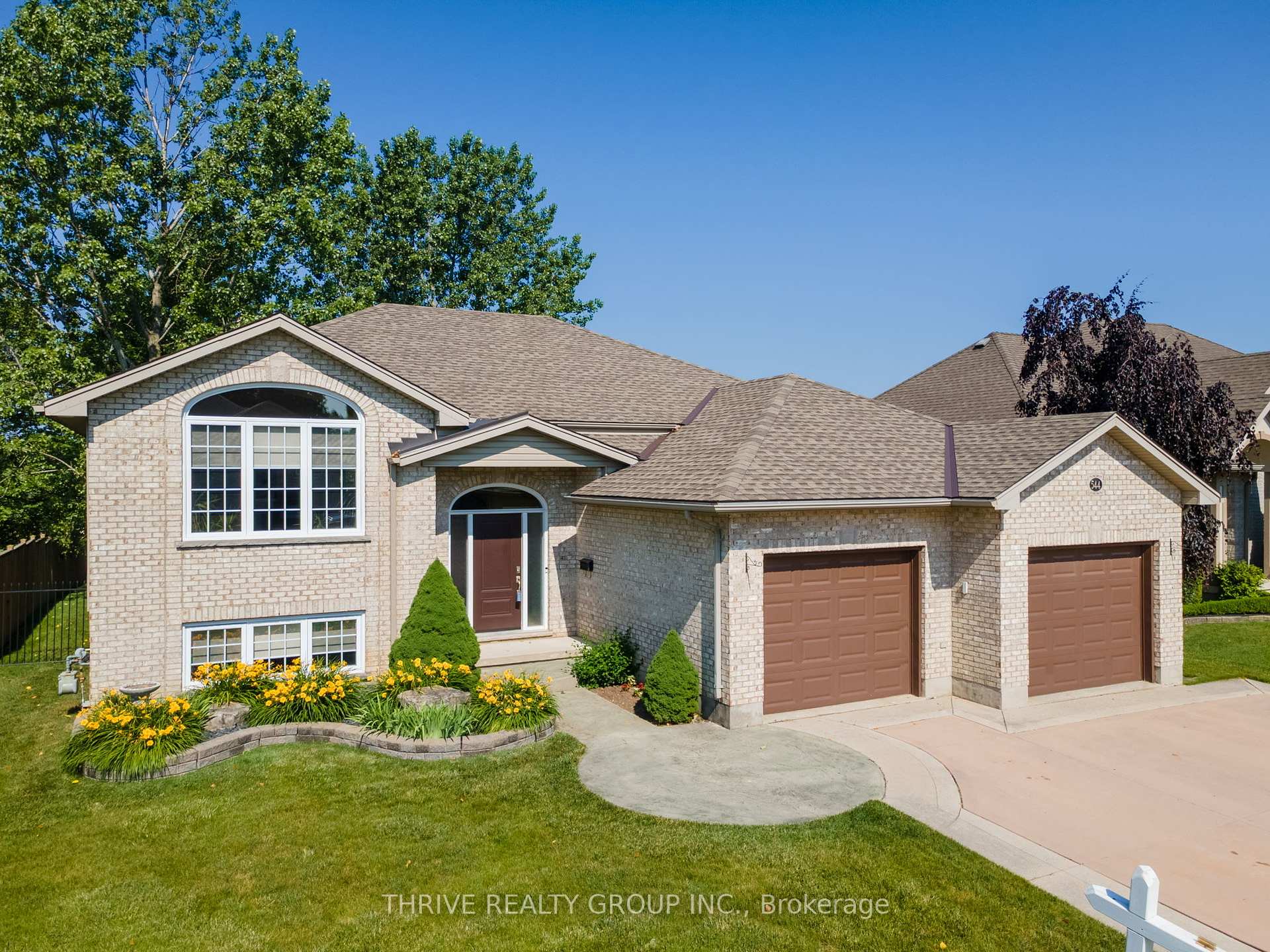 544 Darcy Drive, Strathroy-Caradoc, ON N7G 4L2