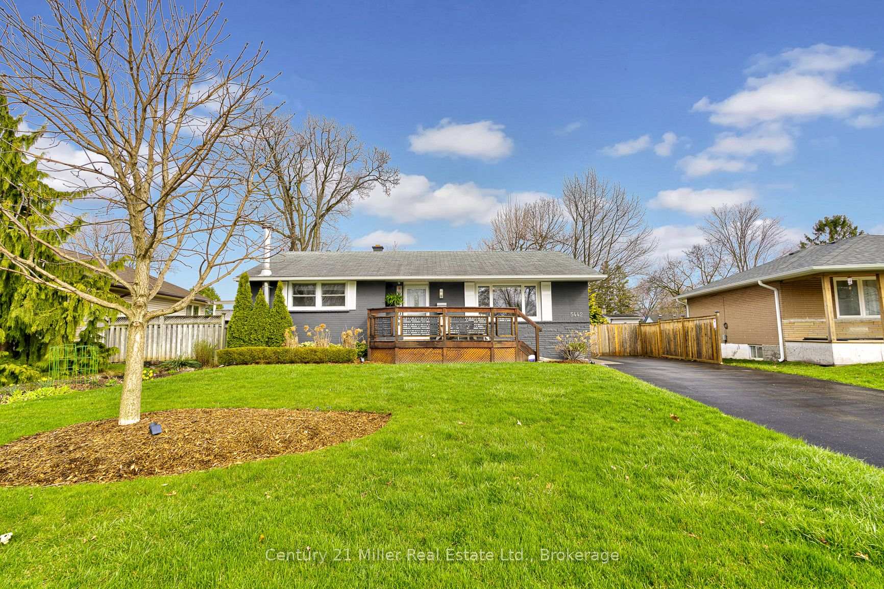 5442 Anthony Place, Burlington, ON L7L 3G8