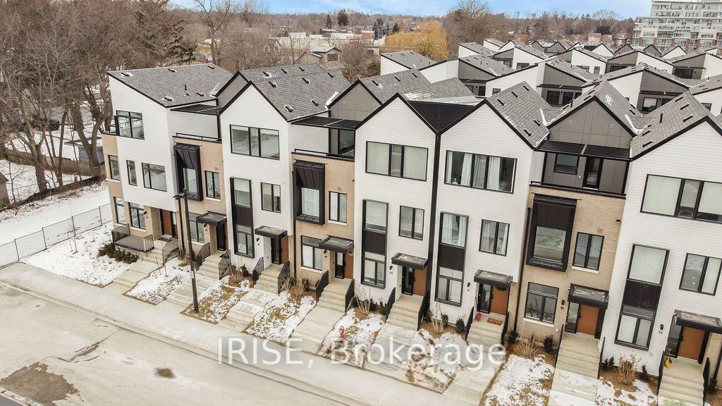55 - 40 Lou Parsons Way, Mississauga, ON L5H 0B2
