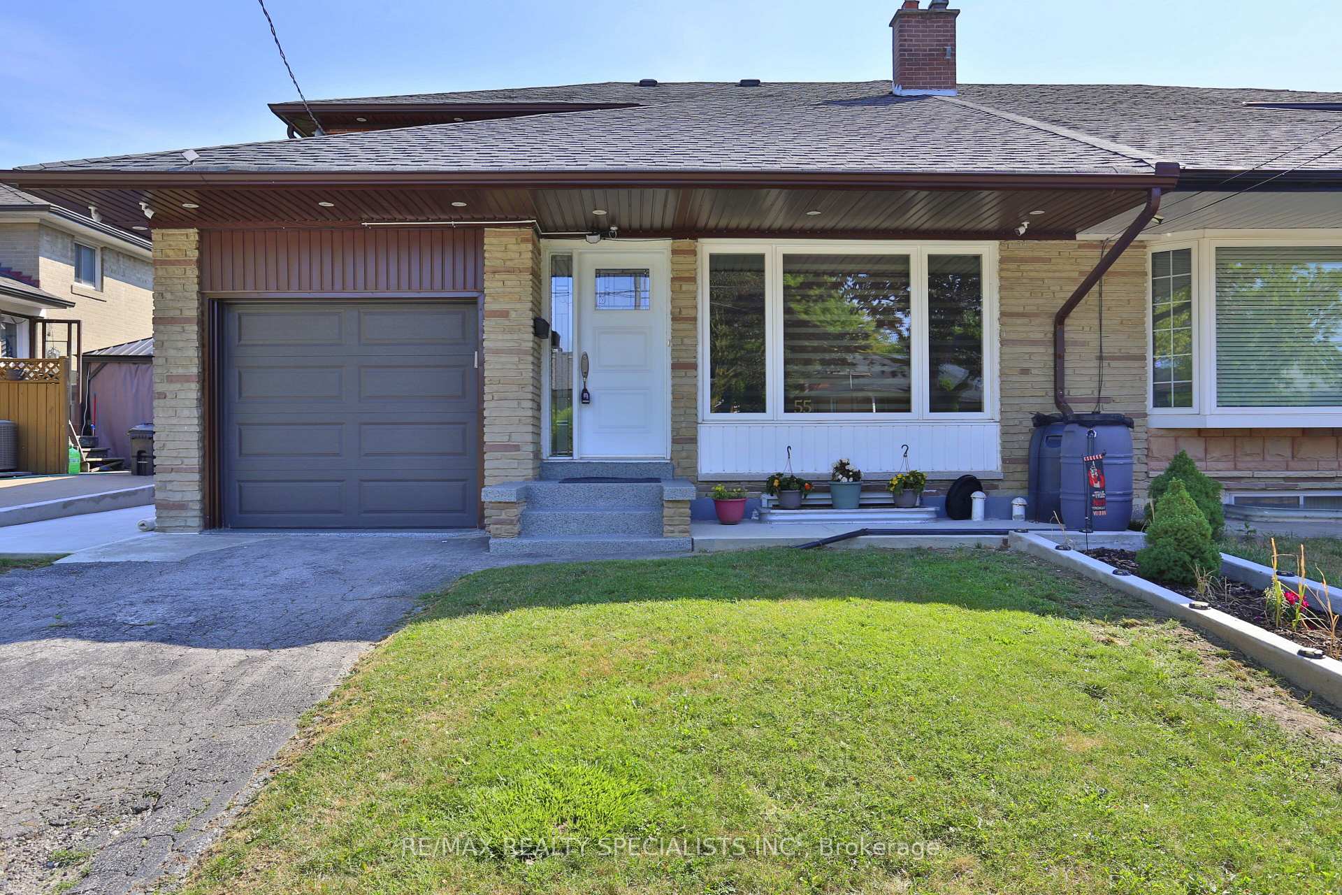 55 Clayhall Crescent, Toronto, ON M3J 1W5