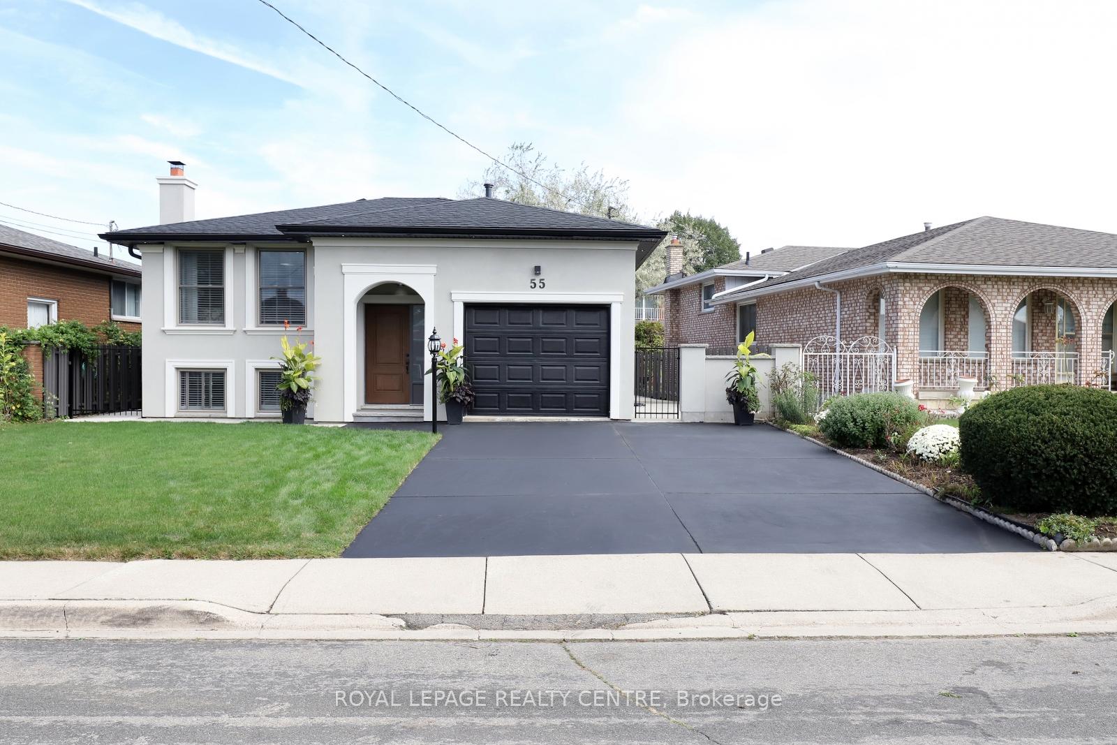 55 Flora Drive, Hamilton, ON L8G 3Z7