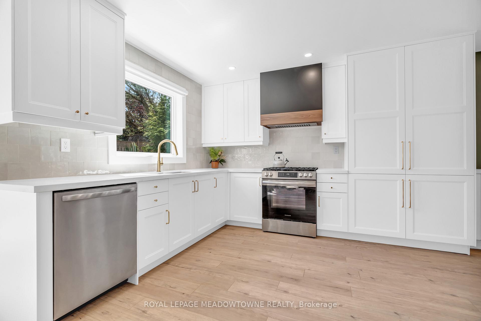 55 Forestview Drive, Cambridge, ON N1T 1V1