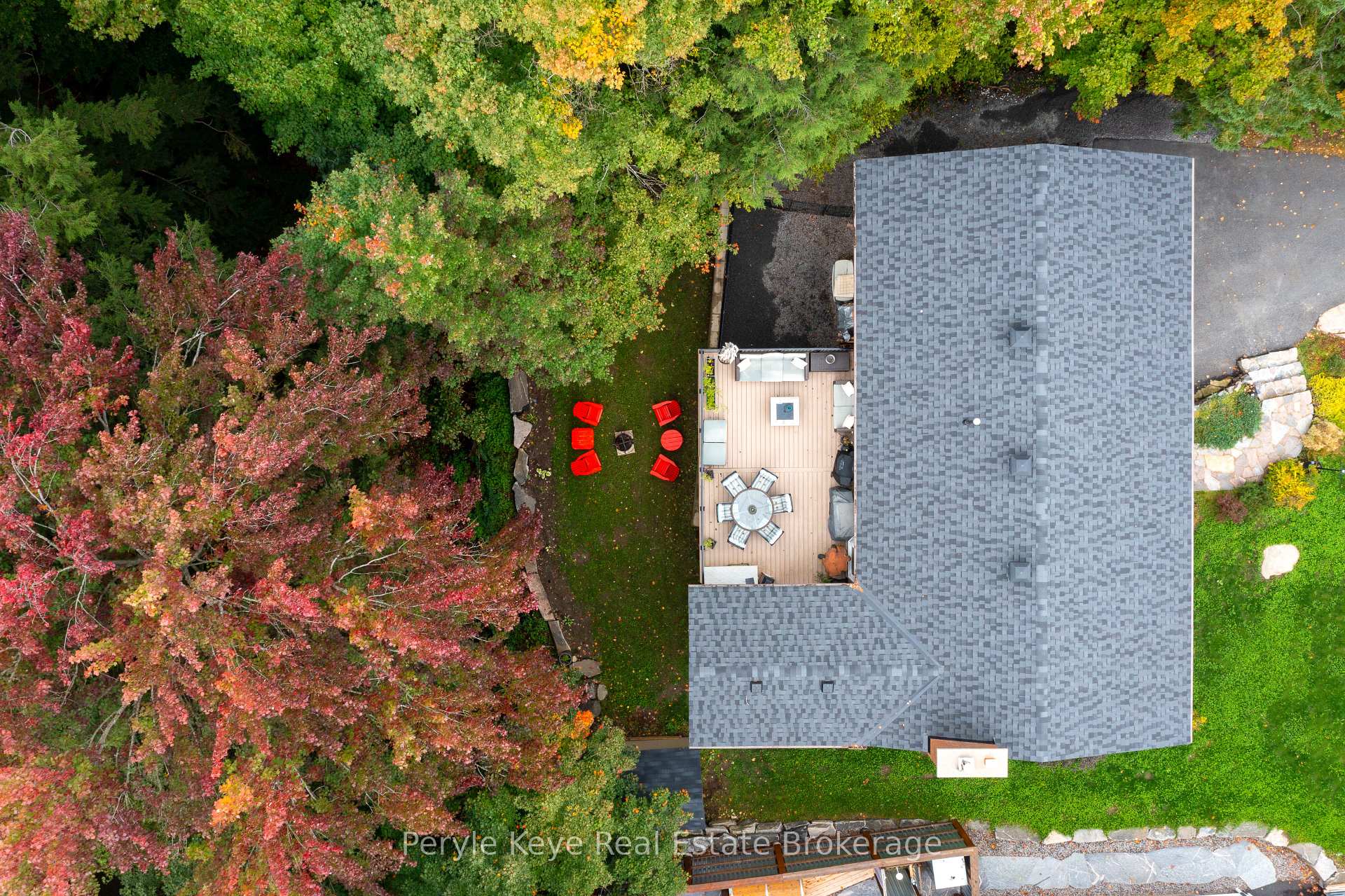 55 Westvale Drive, Bracebridge, ON P1L 1B3