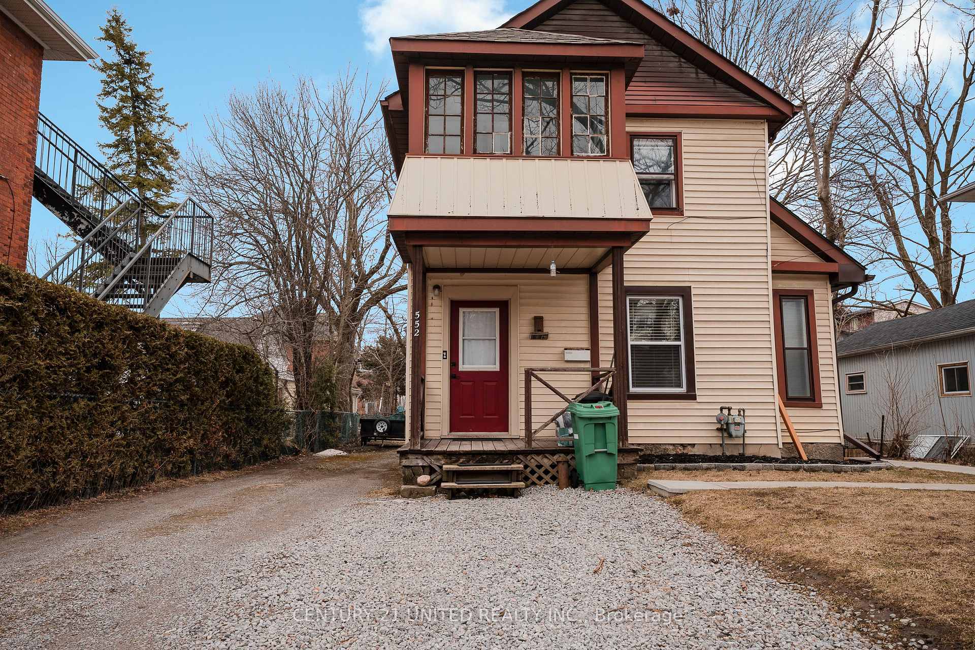 552 Bethune Street, Peterborough, ON K9H 3Z5