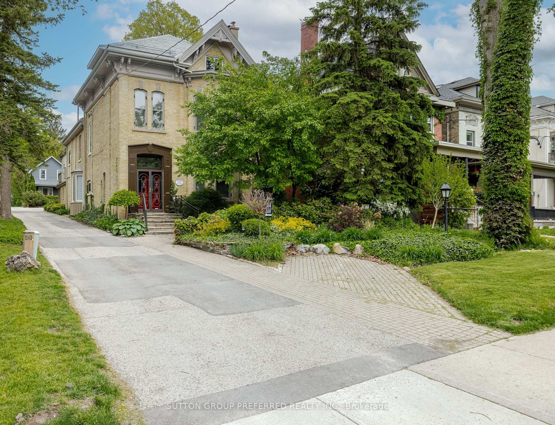 554 Waterloo Street, London East, ON N6B 2P9