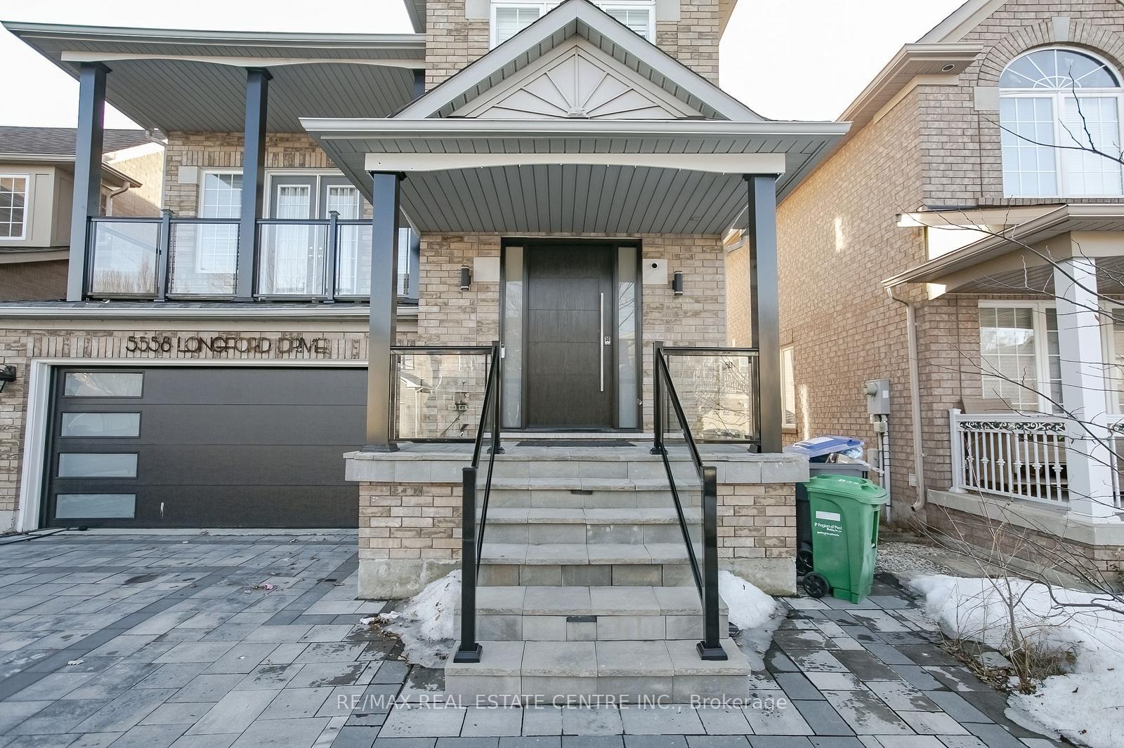 5558 Longford Drive, Mississauga, ON L5M 6M2