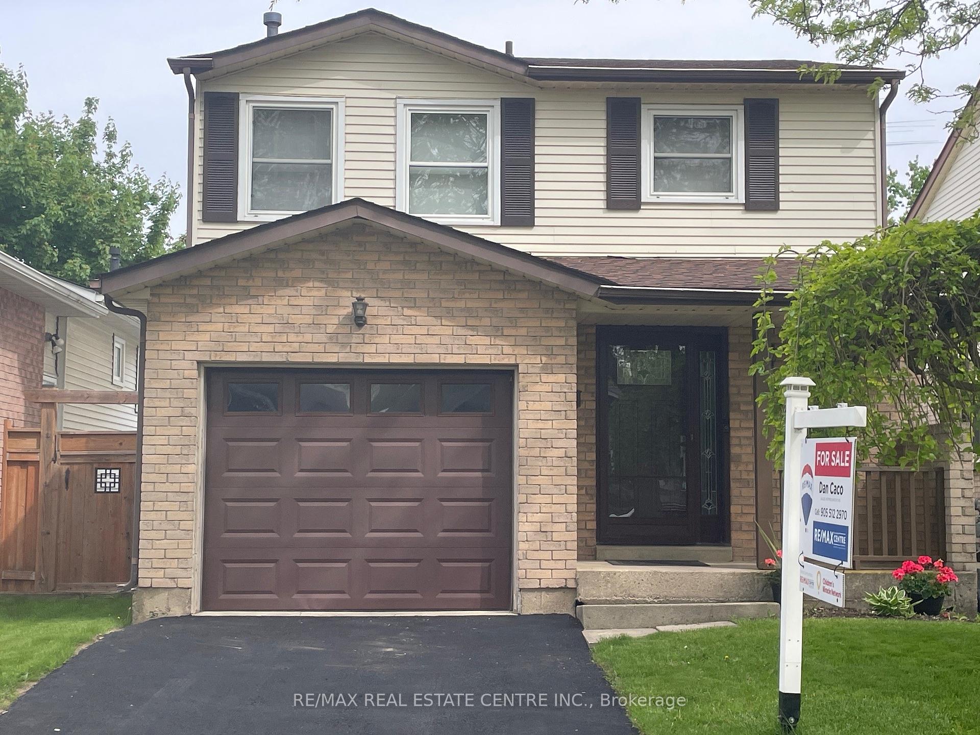 56 Muscot Drive, Hamilton, ON L8J 2B3