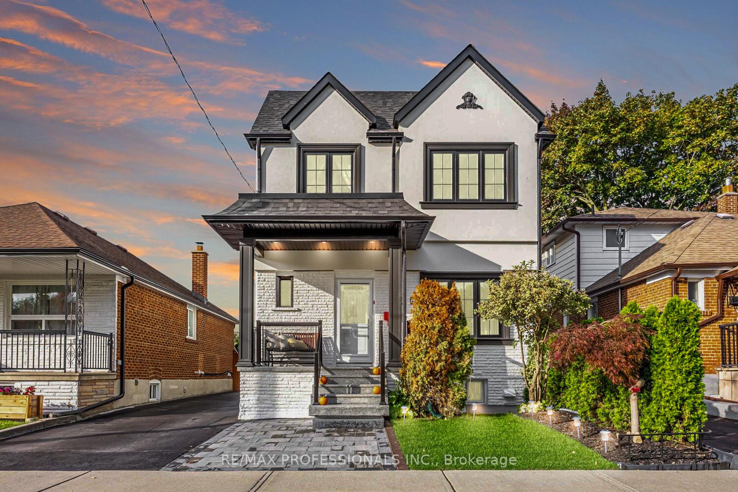 56 Parker Avenue, Toronto, ON M8Z 4L8
