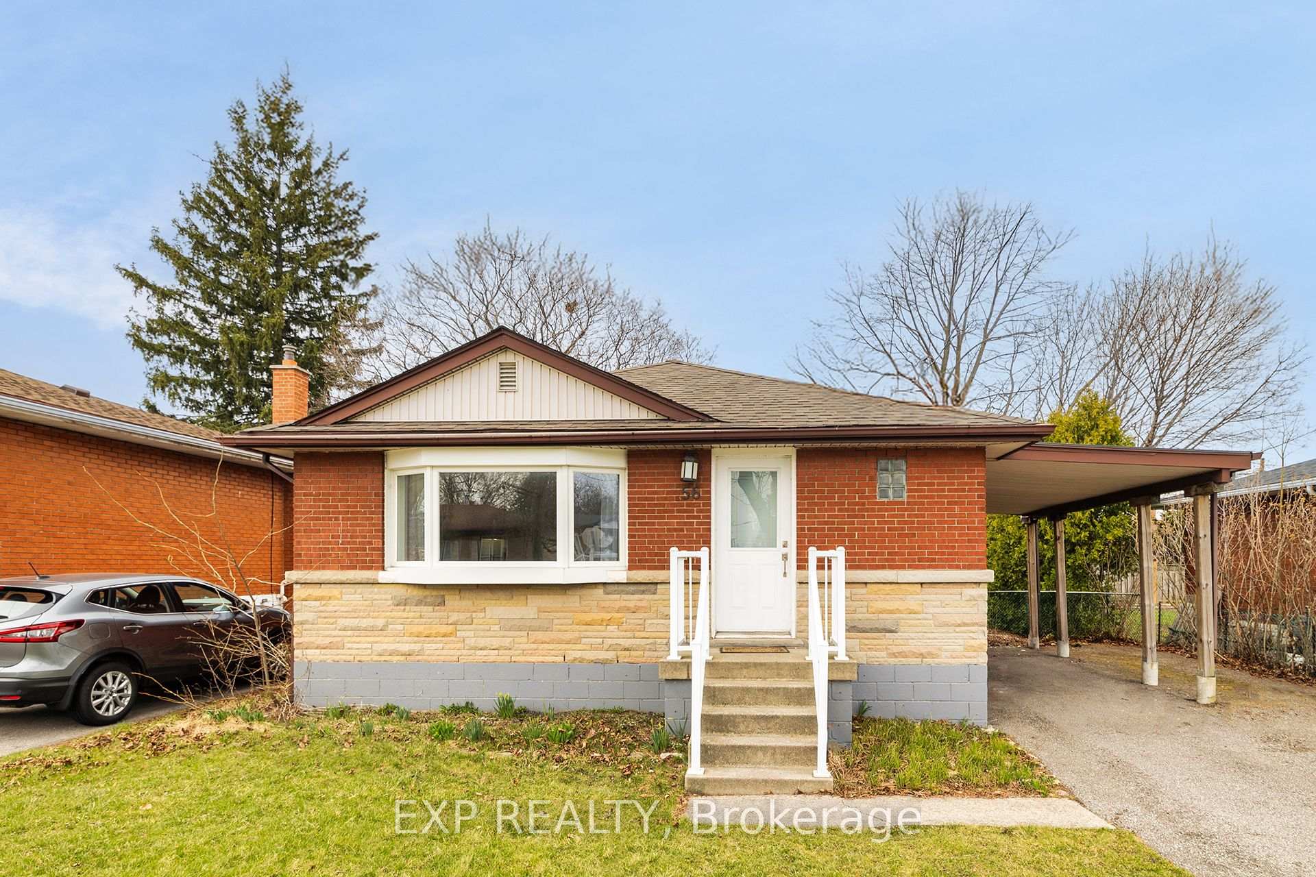 56 Toby Crescent, Hamilton, ON L8T 2N8