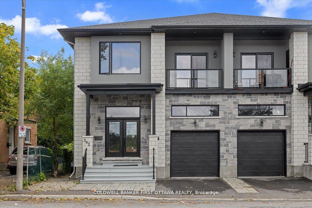 560 QUEEN MARY Street, Overbrook - Castleheights and Area, ON K1K 1W1
