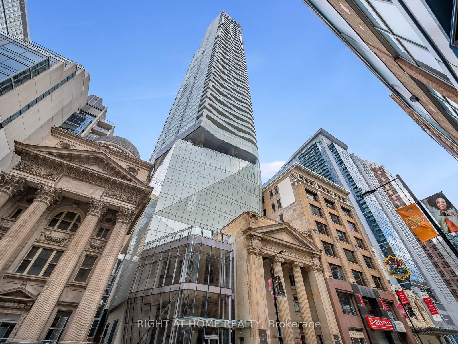 Toronto Real Estate MLS® Listings & Houses For Sale