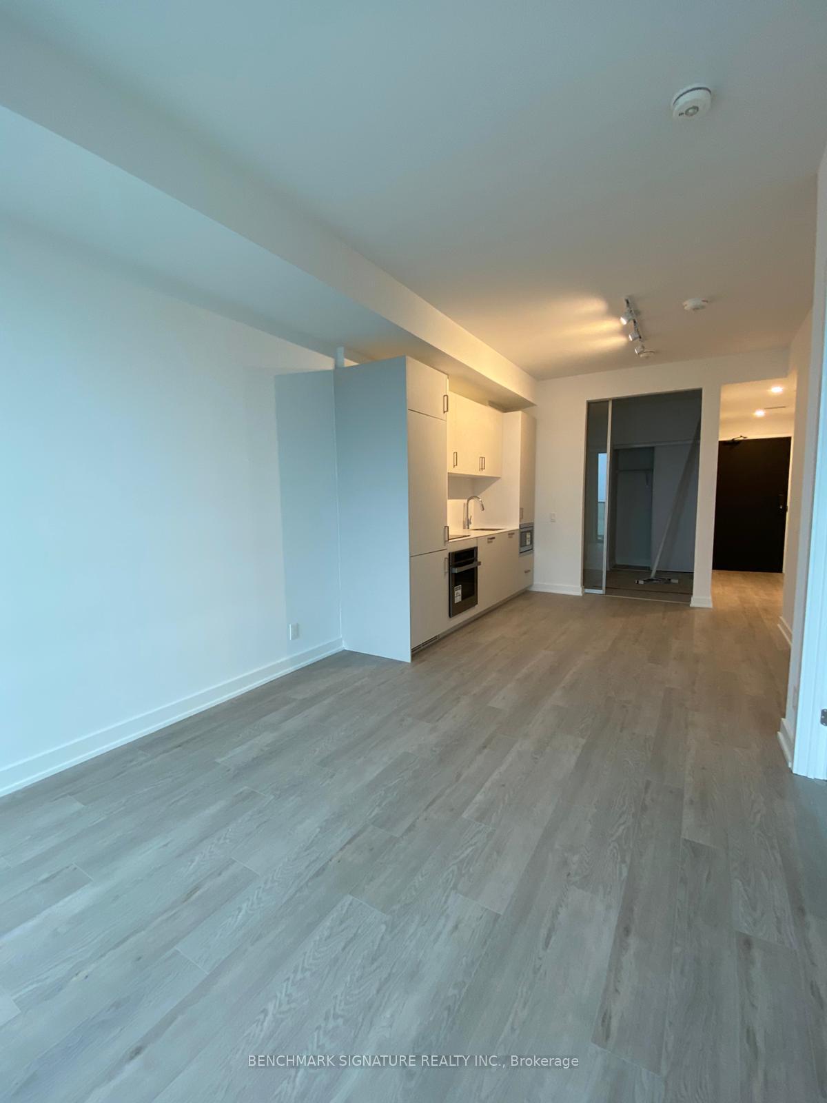 5607 - 88 Queen Street E, Toronto, ON M5C 0B6