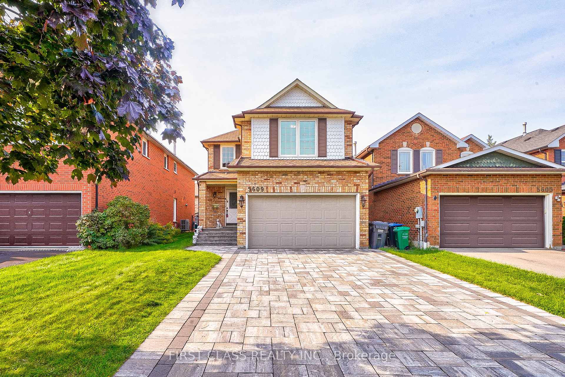5609 Taw Avenue, Mississauga, ON L5V 1W4