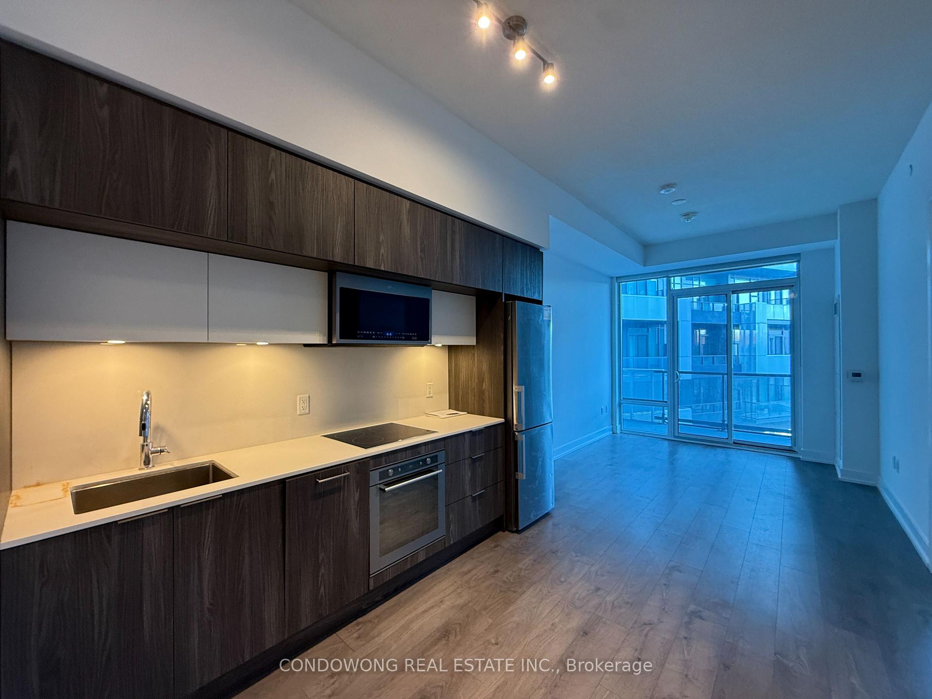 561 - 25 Adra Grado Way, Toronto, ON M2J 0H6