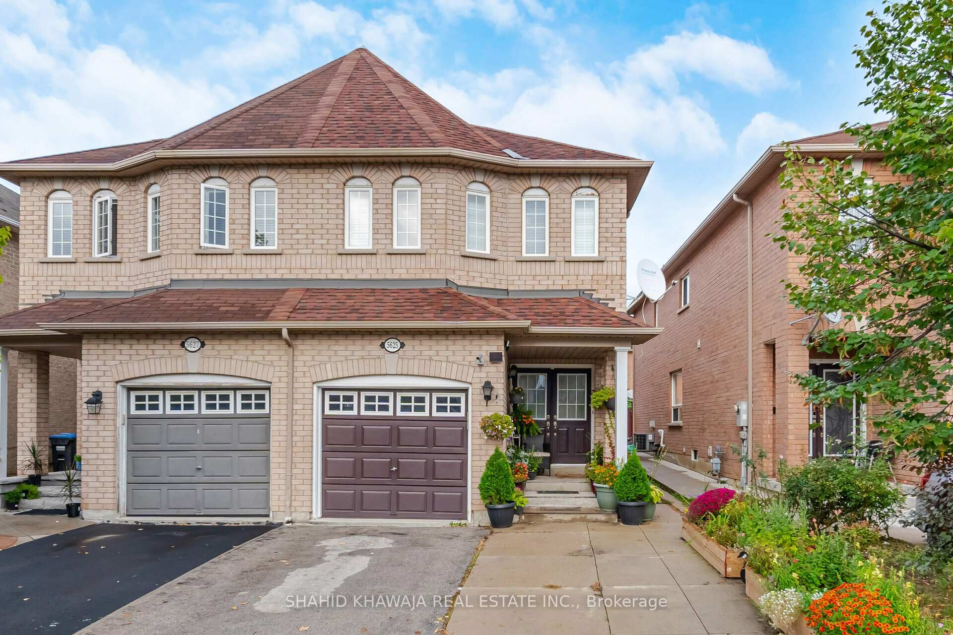 5625 Annabelle Avenue, Mississauga, ON L5V 3A9