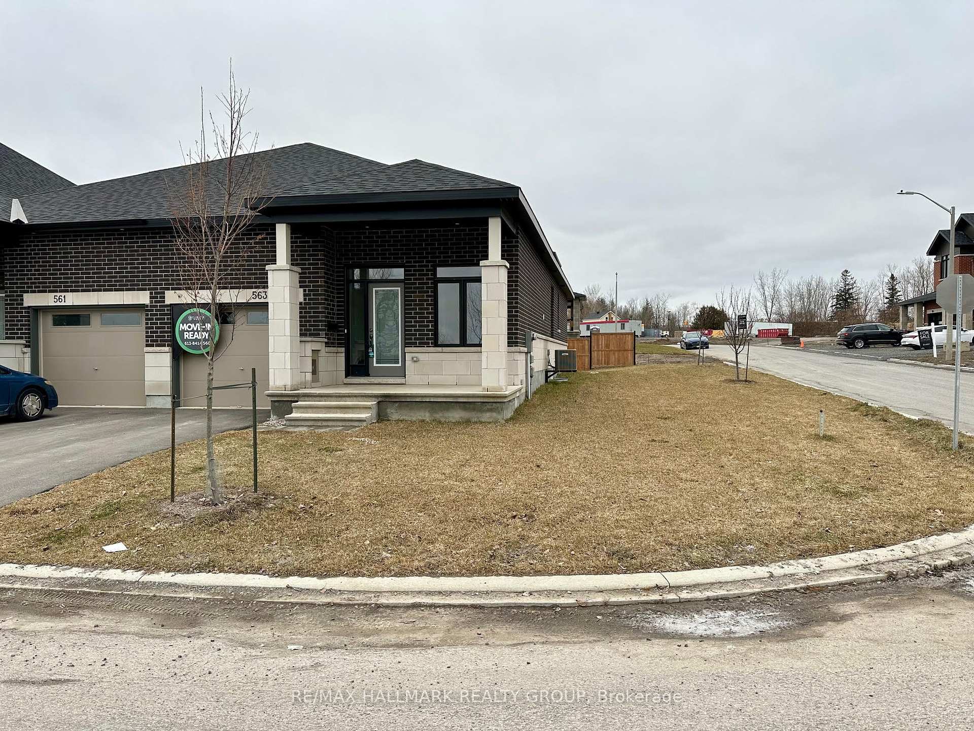 563 KNOTRIDGE Street, Orleans - Convent Glen and Area, ON K1W 0M2