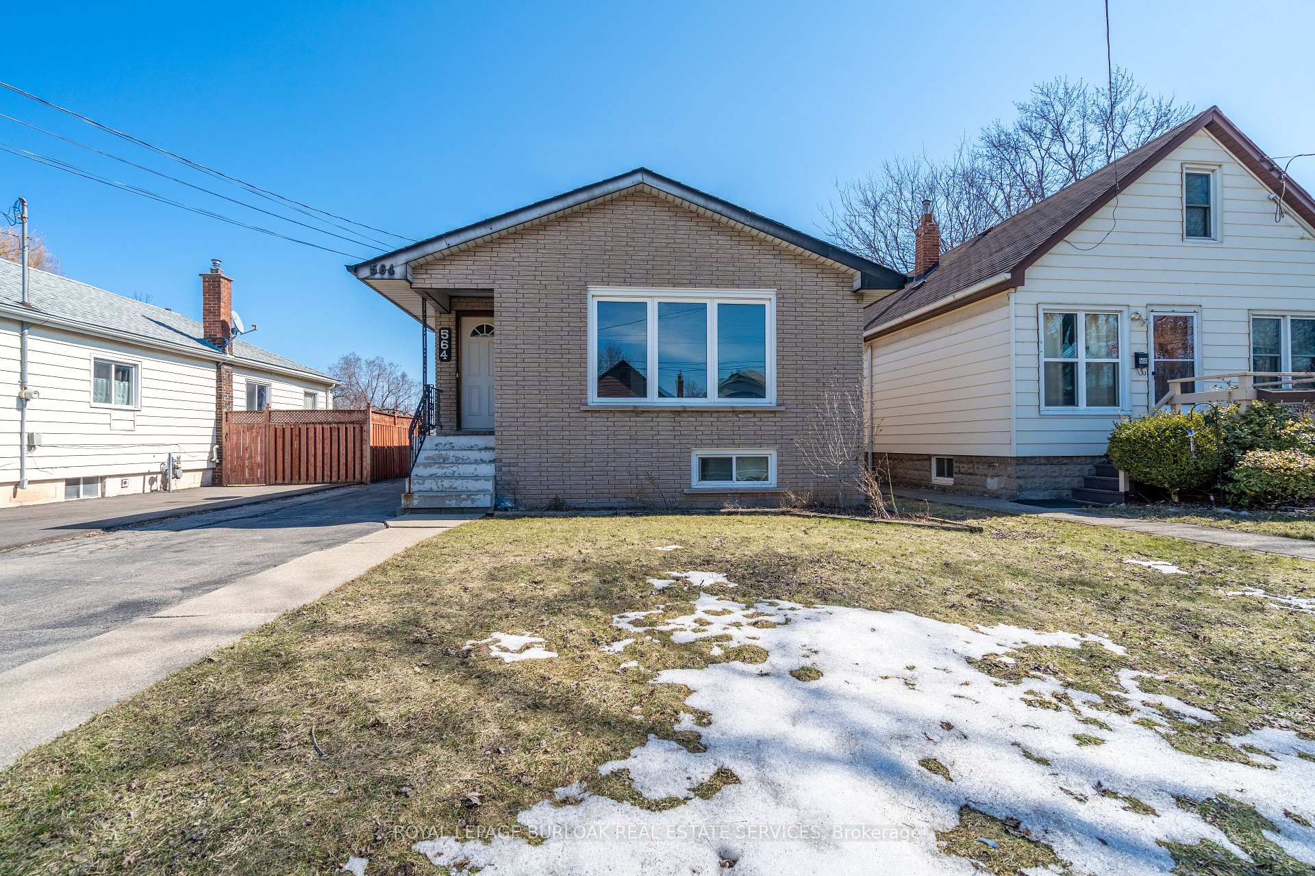 Main - 564 WATERLOO Street, Hamilton, ON L8H 6V5