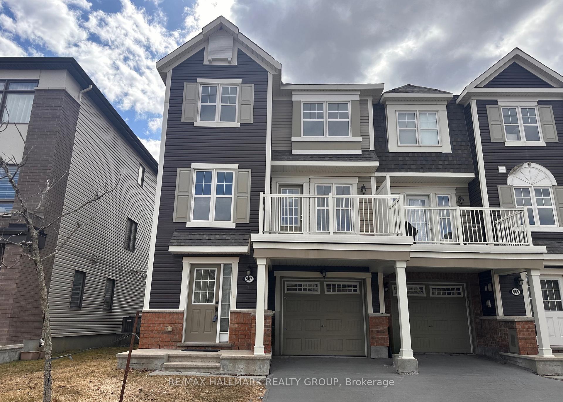 567 Roundleaf Way, Kanata, ON K2S 1E7