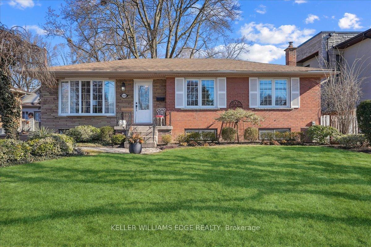 569 Lees Lane, Oakville, ON L6L 4T6