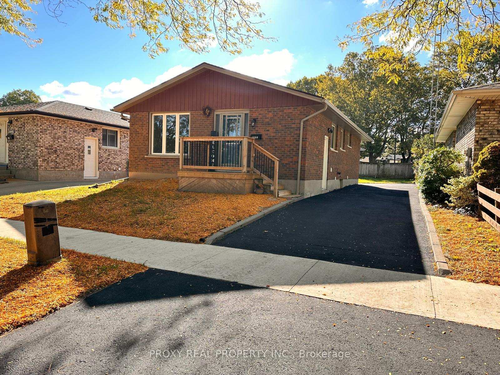 5698 Heritage Drive, Niagara Falls, ON L2J 3L2