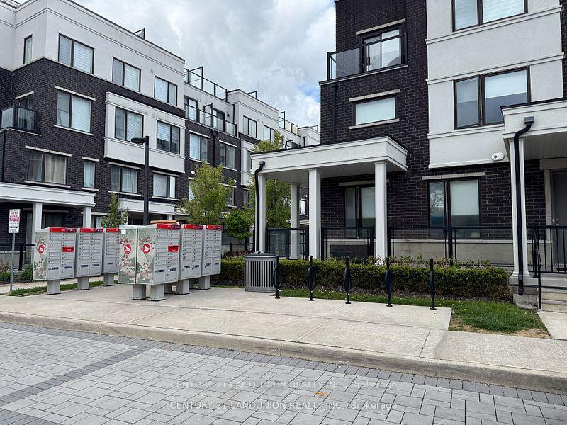 57 - 300 Alex Gardner Circle, Aurora, ON L4G 3G5