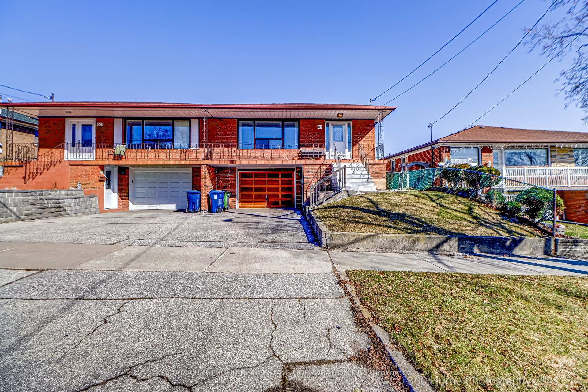 57 Ardwick Boulevard, Toronto, ON M9M 1V9