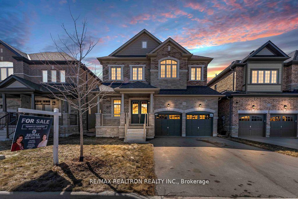 57 Betty May Crescent, East Gwillimbury, ON L9N 1S2