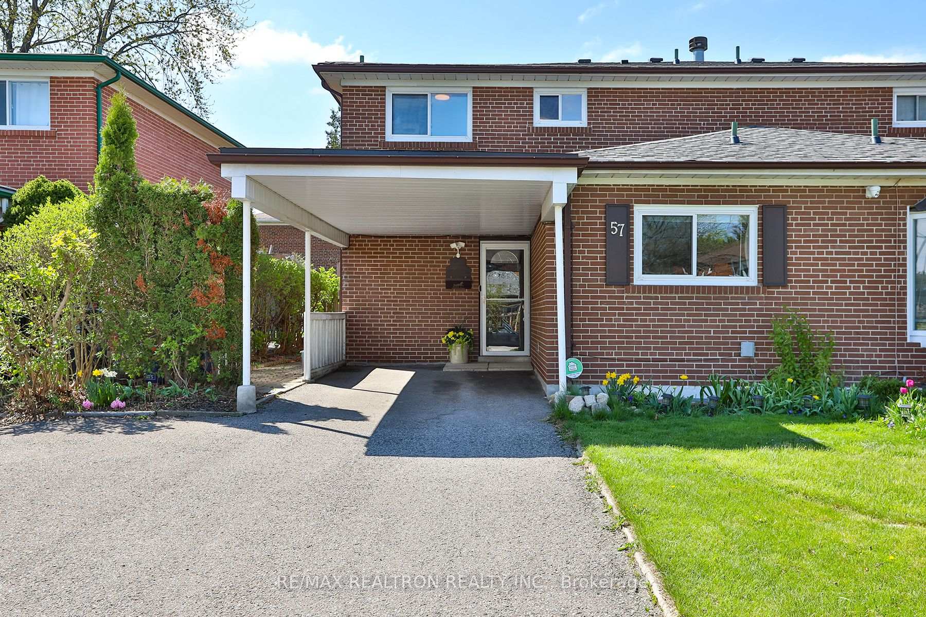 57 Clydesdale Drive, Toronto, ON M2J 3N1