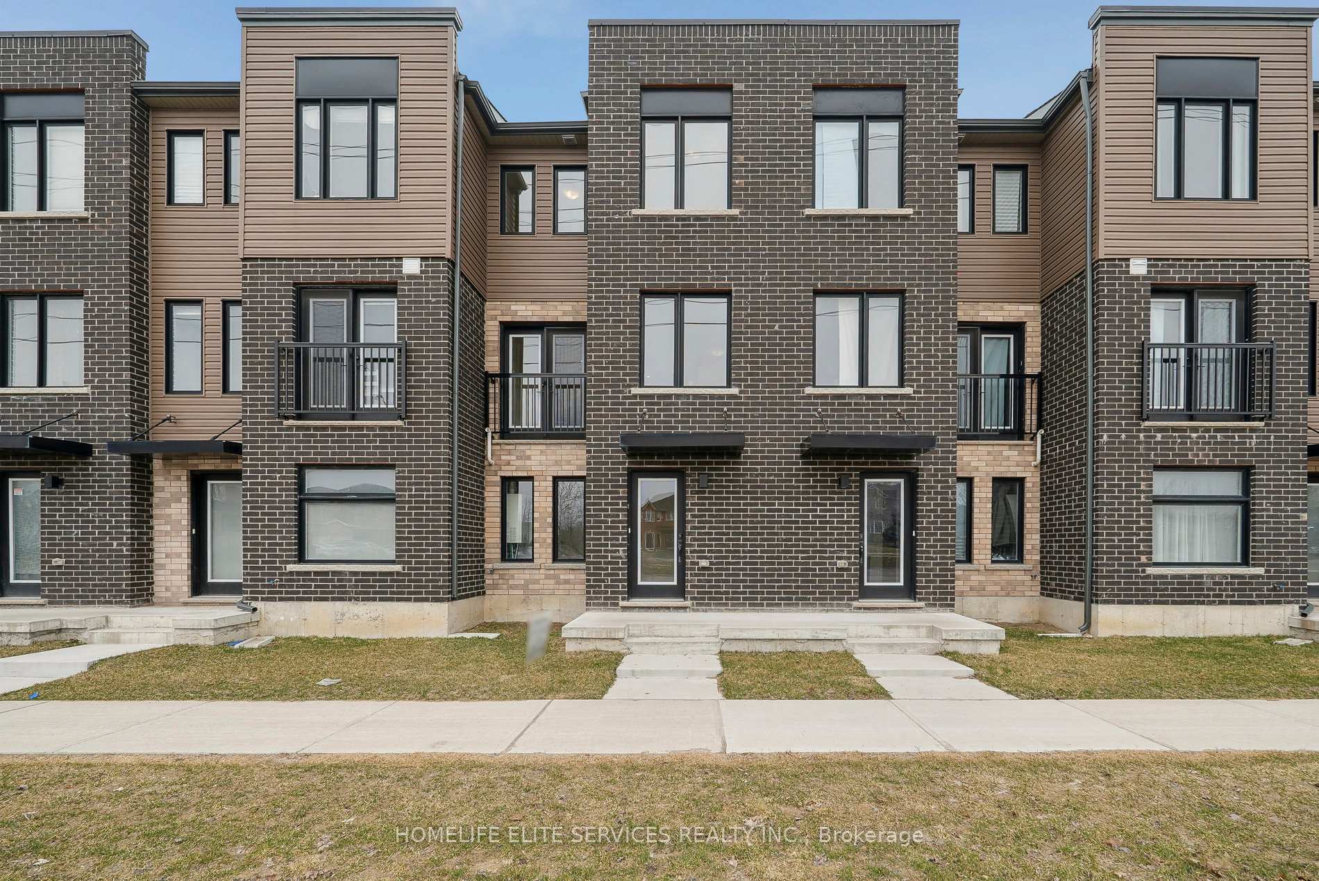 57 Fairlane Avenue, Barrie, ON L9J 0N1