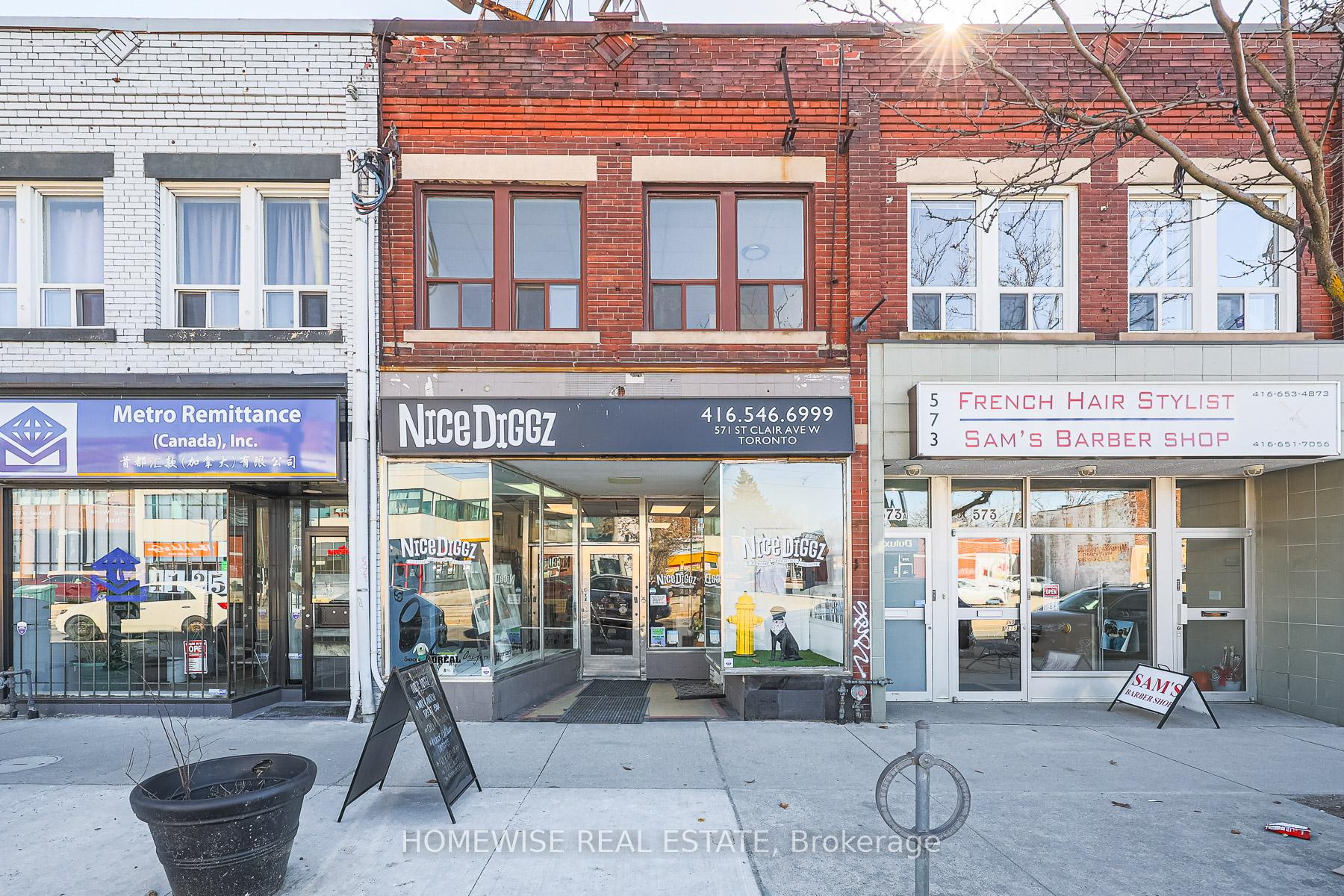 571 St Clair Avenue W, Toronto, ON M6C 1A3