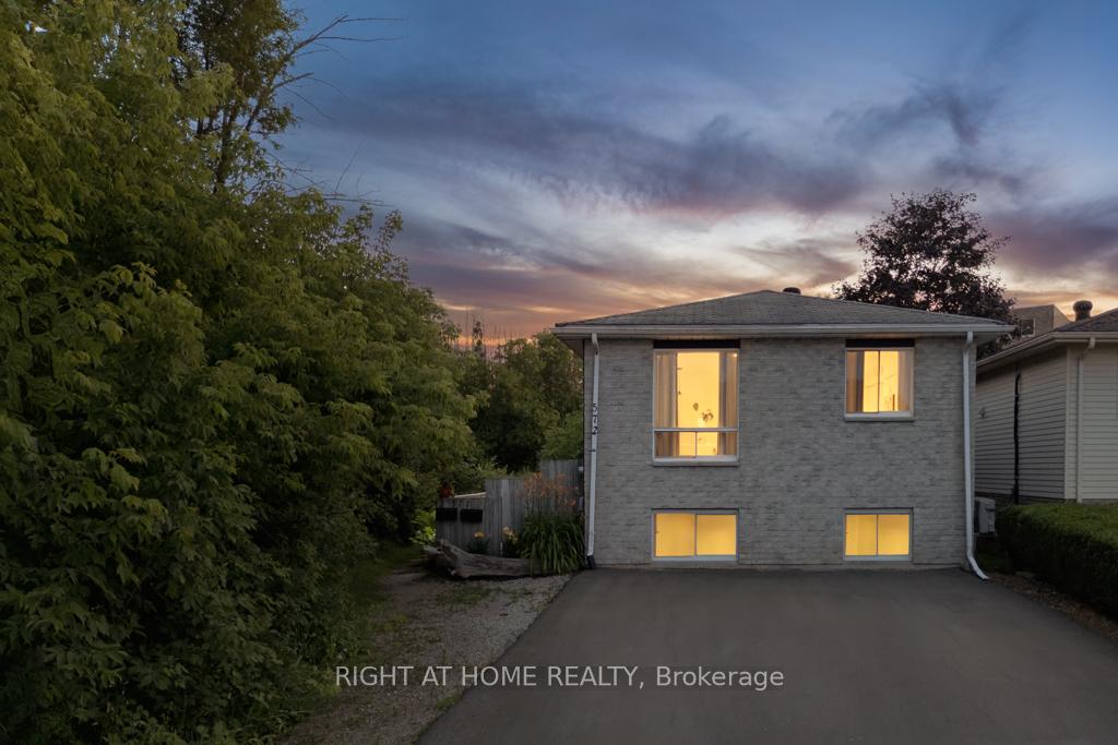 572 Spruce Street, Collingwood, ON L9Y 4R2