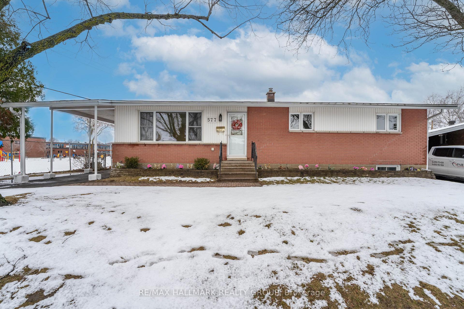 577 Clarke Avenue, Overbrook - Castleheights and Area, ON K1K 0Z1