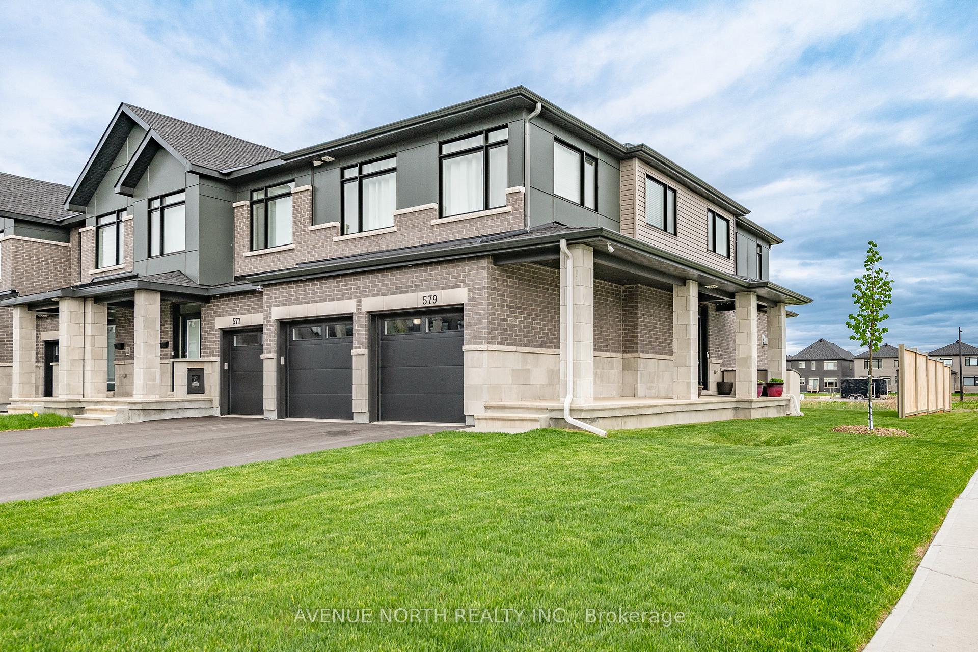 579 Tahoe Heights, Leitrim, ON K1T 0X4