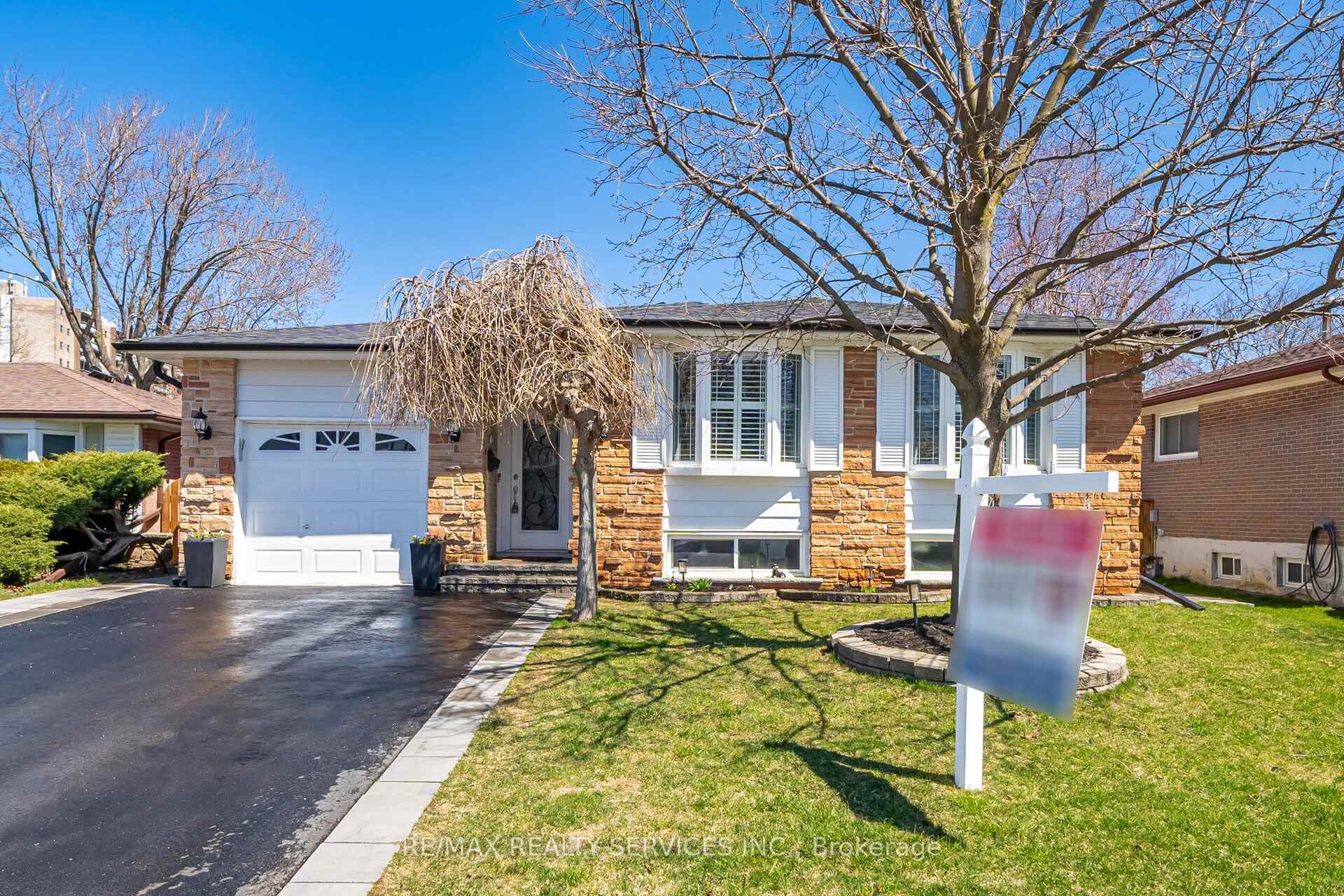 58 Farmington Drive, Brampton, ON L6W 2V2