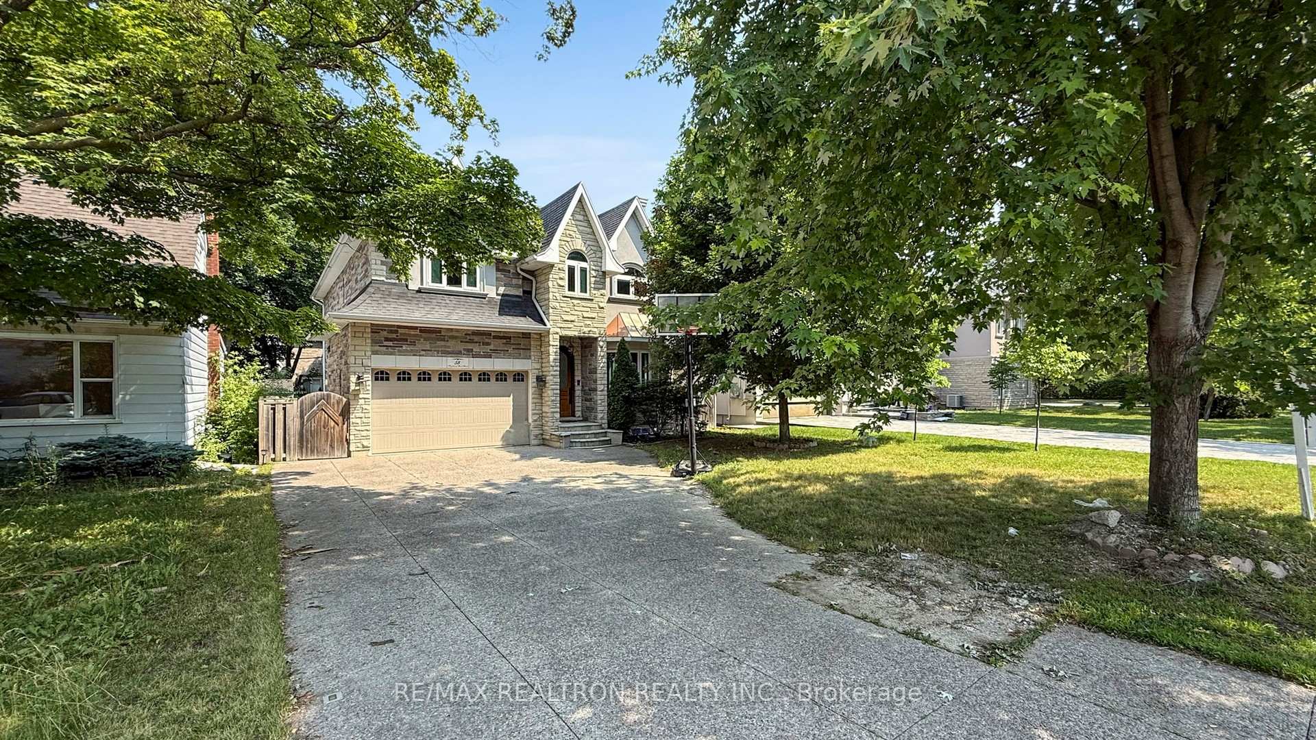 Markham Real Estate MLS® Listings & Houses For Sale