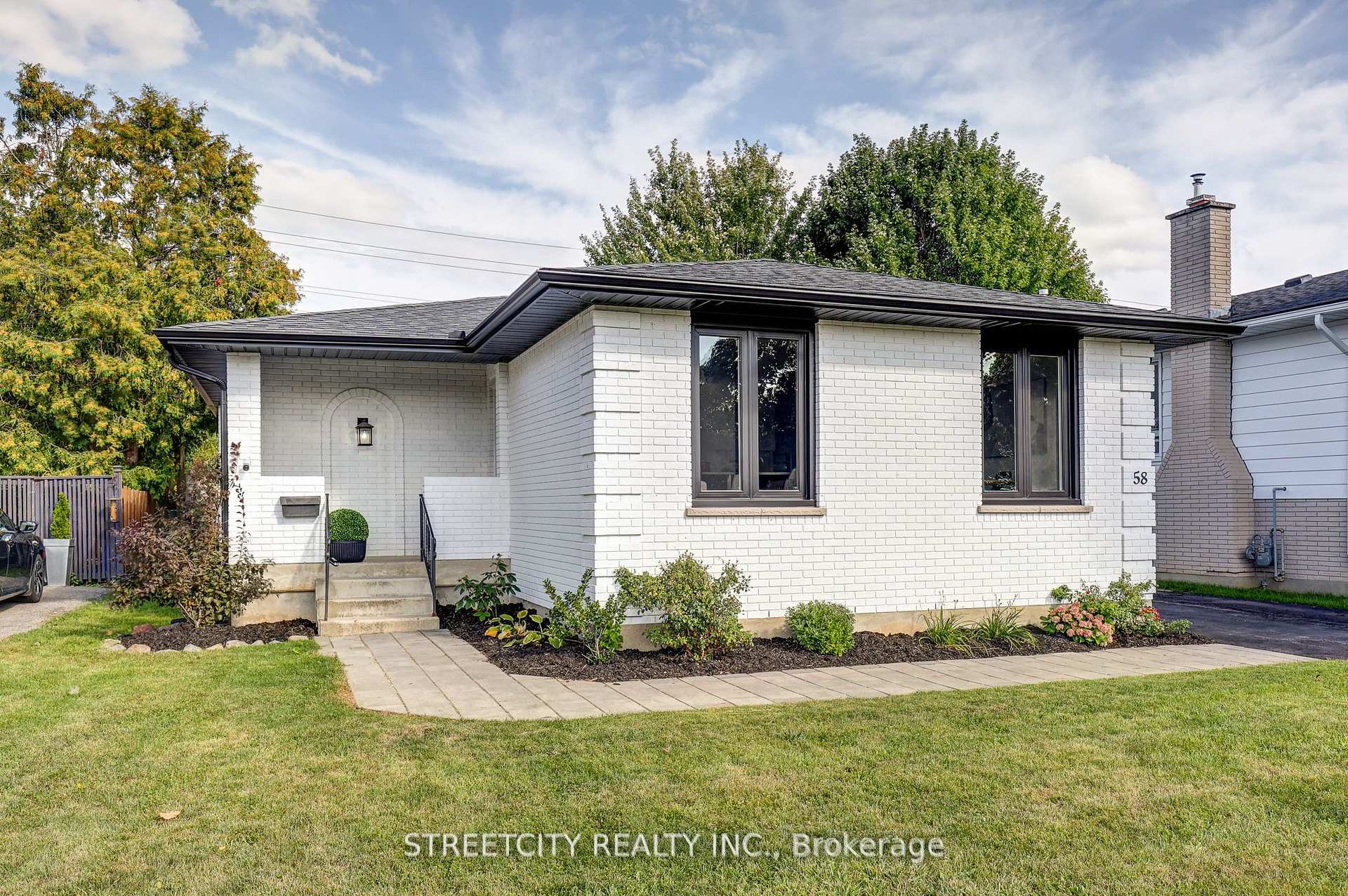 58 Manor Road, St. Thomas, ON N5R 5N7
